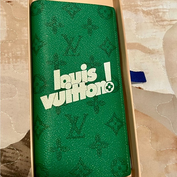 Louis Vuitton | Accessories | Louis Vuitton Vibrant Green Monogram Card ...